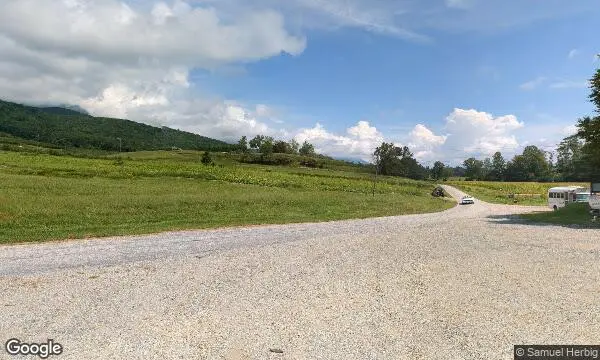 Dickie Brothers Orchard, Roseland, Virginia